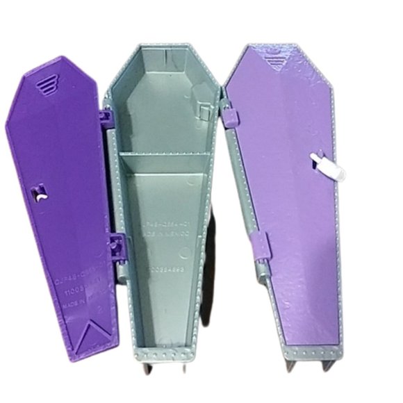 monster high | Toys | Monster High Deadlock High School Coffin Locker ...